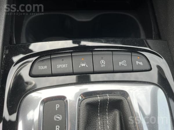 Pelēks Opel Insignia 2018 Rīga, ar dzinēja tilpumu 2.00 L un nobraukumu 240 tūkst. km par 8750 €, foto 9 vietnē AUTOMOTO.COM.LV