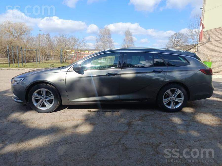 Grey Opel Insignia 2018 in Riga, with an engine capacity of 2.00 L and mileage of 166 thousand km for 9500 €, photo 3 on AUTOMOTO.COM.LV