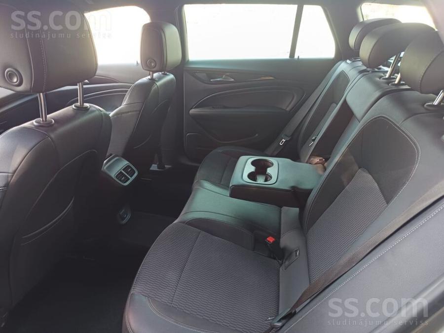 Grey Opel Insignia 2018 in Riga, with an engine capacity of 2.00 L and mileage of 166 thousand km for 9500 €, photo 10 on AUTOMOTO.COM.LV
