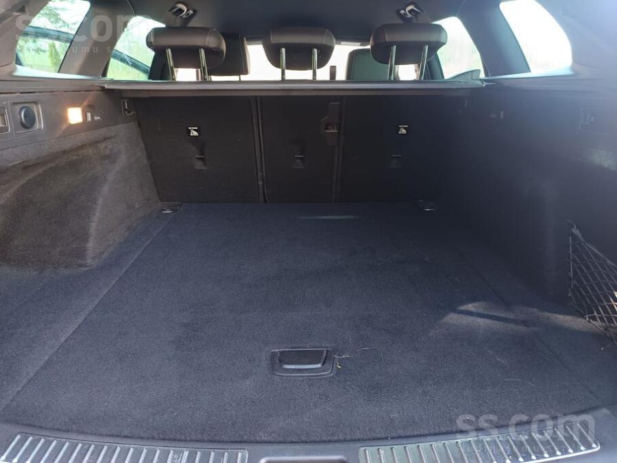 Grey Opel Insignia 2018 in Riga, with an engine capacity of 2.00 L and mileage of 166 thousand km for 9500 €, photo 11 on AUTOMOTO.COM.LV