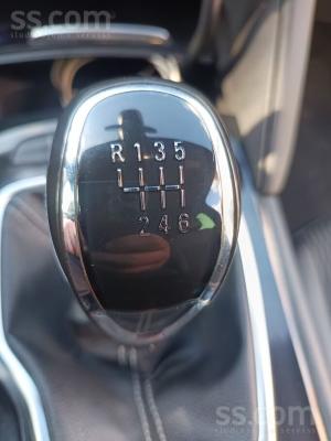 Grey Opel Insignia 2018 in Riga, with an engine capacity of 2.00 L and mileage of 166 thousand km for 9500 €, photo 16 on AUTOMOTO.COM.LV