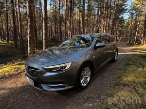 Grey Opel Insignia 2018 in Liepaja, with an engine capacity of 2.00 L and mileage of 112 thousand km for 12500 €, photo  on AUTOMOTO.COM.LV