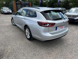 Grey Opel Insignia 2018 in Alytus, with an engine capacity of 1.96 L and mileage of 200 thousand km for 9400 €, photo 4 on AUTOMOTO.COM.LV