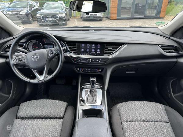 Pelēks Opel Insignia 2018 Alīta, ar dzinēja tilpumu 1.96 L un nobraukumu 200 tūkst. km par 9400 €, foto 9 vietnē AUTOMOTO.COM.LV