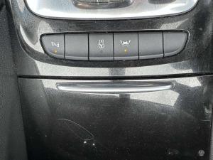 Grey Opel Insignia 2018 in Alytus, with an engine capacity of 1.96 L and mileage of 200 thousand km for 9400 €, photo 15 on AUTOMOTO.COM.LV