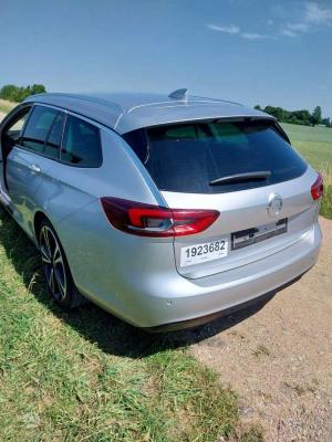 Grey Opel Insignia 2018 in Vilkaviskis, with an engine capacity of 1.96 L and mileage of 270 thousand km for 8500 €, photo 5 on AUTOMOTO.COM.LV