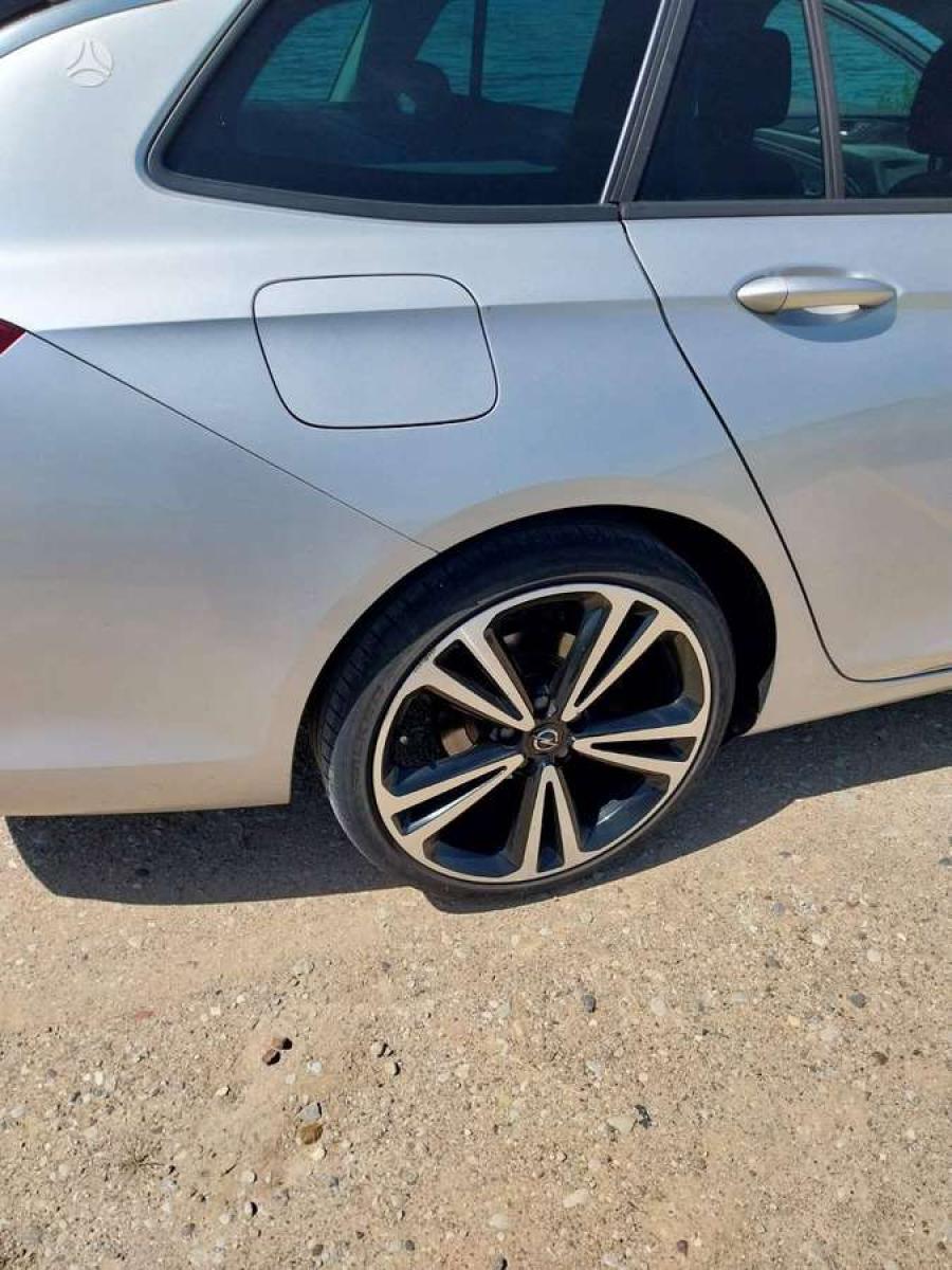 Grey Opel Insignia 2018 in Vilkaviskis, with an engine capacity of 1.96 L and mileage of 270 thousand km for 8500 €, photo 7 on AUTOMOTO.COM.LV