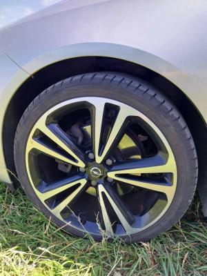 Grey Opel Insignia 2018 in Vilkaviskis, with an engine capacity of 1.96 L and mileage of 270 thousand km for 8500 €, photo 11 on AUTOMOTO.COM.LV