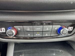 Grey Opel Insignia 2018 in Alytus, with an engine capacity of 1.96 L and mileage of 200 thousand km for 9300 €, photo 13 on AUTOMOTO.COM.LV
