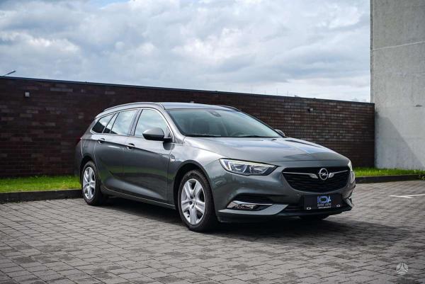 Grey Opel Insignia 2018 in Marijampole, with an engine capacity of 1.60 L and mileage of 179 thousand km for 8950 €, photo 1 on AUTOMOTO.COM.LV