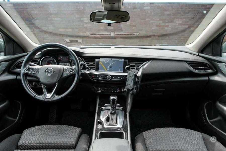 Pelēks Opel Insignia 2018 Marijampole, ar dzinēja tilpumu 1.60 L un nobraukumu 179 tūkst. km par 8950 €, foto 16 vietnē AUTOMOTO.COM.LV