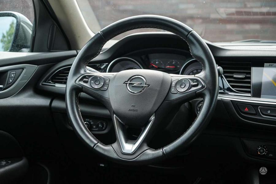 Pelēks Opel Insignia 2018 Marijampole, ar dzinēja tilpumu 1.60 L un nobraukumu 179 tūkst. km par 8950 €, foto 18 vietnē AUTOMOTO.COM.LV