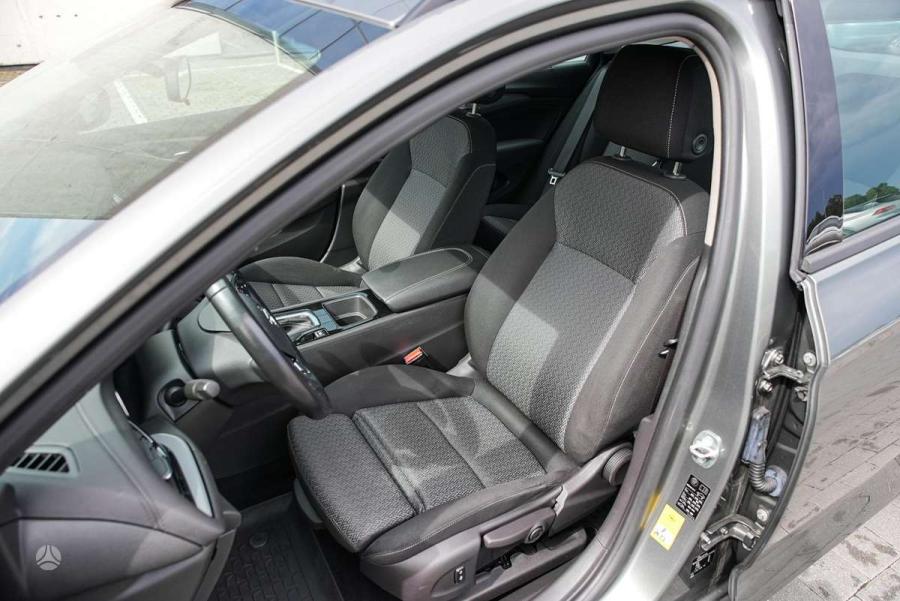 Pelēks Opel Insignia 2018 Marijampole, ar dzinēja tilpumu 1.60 L un nobraukumu 179 tūkst. km par 8950 €, foto 29 vietnē AUTOMOTO.COM.LV