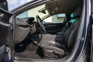 Pelēks Opel Insignia 2018 Marijampole, ar dzinēja tilpumu 1.96 L un nobraukumu 211 tūkst. km par 10950 €, foto 32 vietnē AUTOMOTO.COM.LV