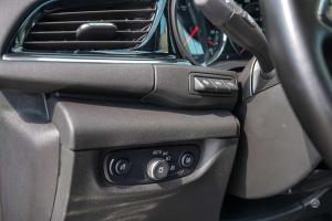 Pelēks Opel Insignia 2018 Marijampole, ar dzinēja tilpumu 1.96 L un nobraukumu 211 tūkst. km par 10950 €, foto 34 vietnē AUTOMOTO.COM.LV