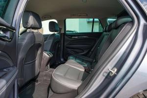 Pelēks Opel Insignia 2018 Marijampole, ar dzinēja tilpumu 1.96 L un nobraukumu 211 tūkst. km par 10950 €, foto 38 vietnē AUTOMOTO.COM.LV