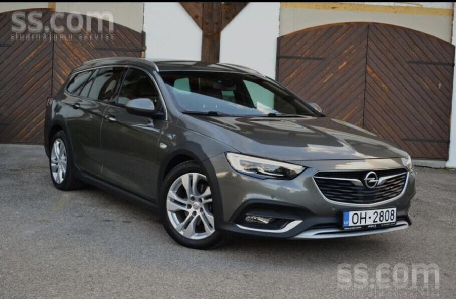 Grey Opel Insignia 2018 in Preili, with an engine capacity of 2.00 L and mileage of 312 thousand km for 11900 €, photo 1 on AUTOMOTO.COM.LV