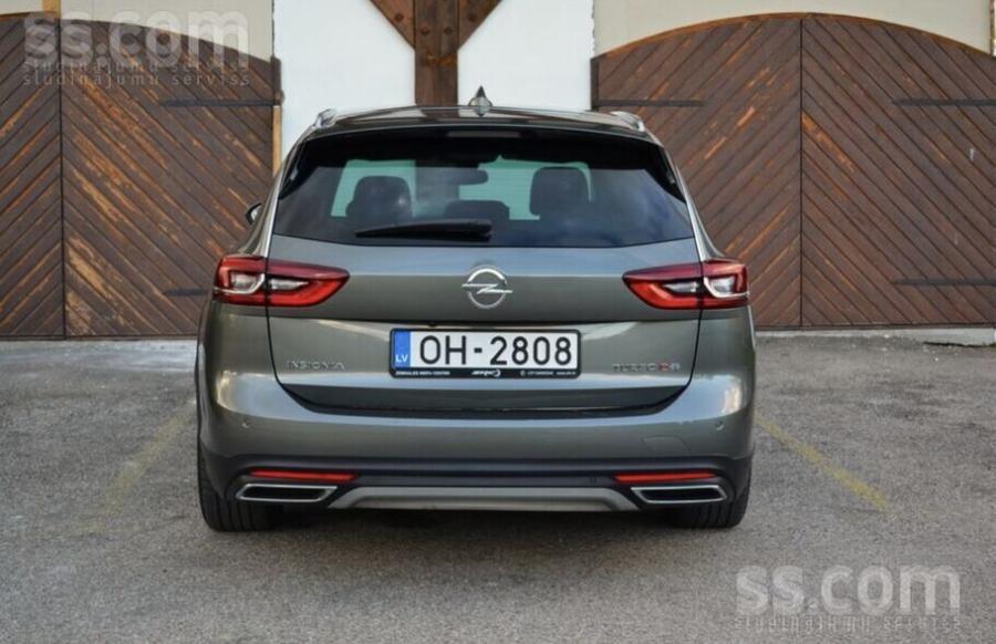 Grey Opel Insignia 2018 in Preili, with an engine capacity of 2.00 L and mileage of 312 thousand km for 11900 €, photo 6 on AUTOMOTO.COM.LV