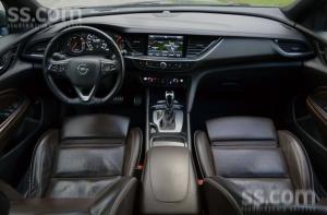 Grey Opel Insignia 2018 in Preili, with an engine capacity of 2.00 L and mileage of 312 thousand km for 11900 €, photo 13 on AUTOMOTO.COM.LV