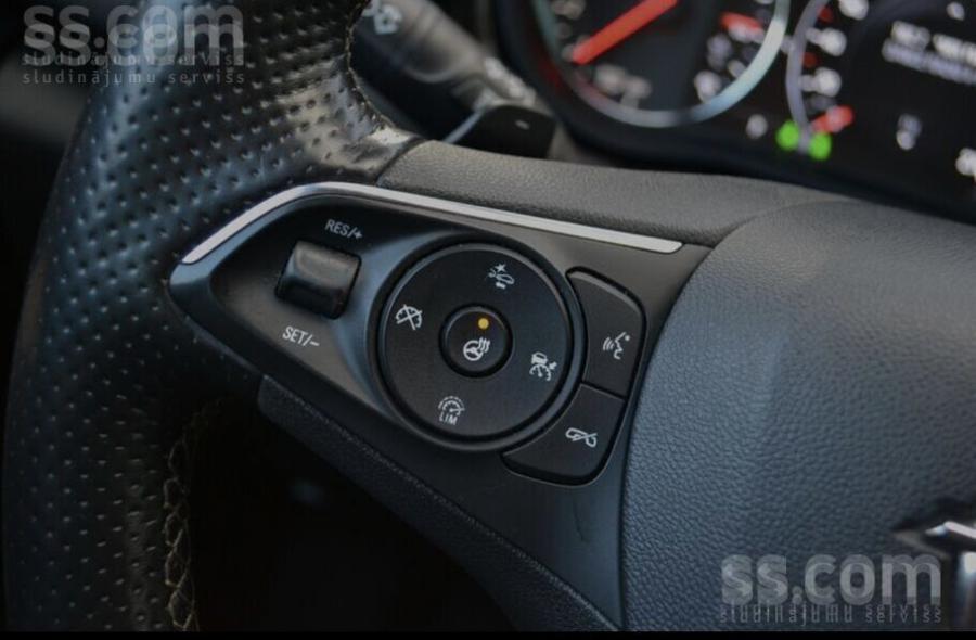 Grey Opel Insignia 2018 in Preili, with an engine capacity of 2.00 L and mileage of 312 thousand km for 11900 €, photo 17 on AUTOMOTO.COM.LV