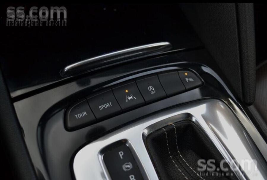 Grey Opel Insignia 2018 in Preili, with an engine capacity of 2.00 L and mileage of 312 thousand km for 11900 €, photo 21 on AUTOMOTO.COM.LV