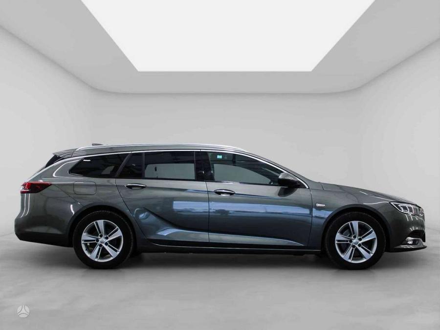 Grey Opel Insignia 2018 in Kaunas, with an engine capacity of 2.00 L and mileage of 234 thousand km for 8590 €, photo 8 on AUTOMOTO.COM.LV