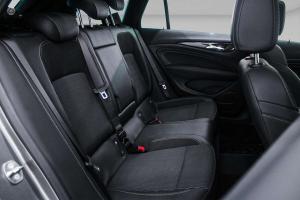 Grey Opel Insignia 2018 in Kaunas, with an engine capacity of 2.00 L and mileage of 234 thousand km for 8590 €, photo 16 on AUTOMOTO.COM.LV