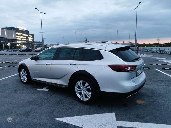 Pelēks Opel Insignia 2018 Viļņa, ar dzinēja tilpumu 1.96 L un nobraukumu 240 tūkst. km par 7800 €, foto 1 vietnē AUTOMOTO.COM.LV