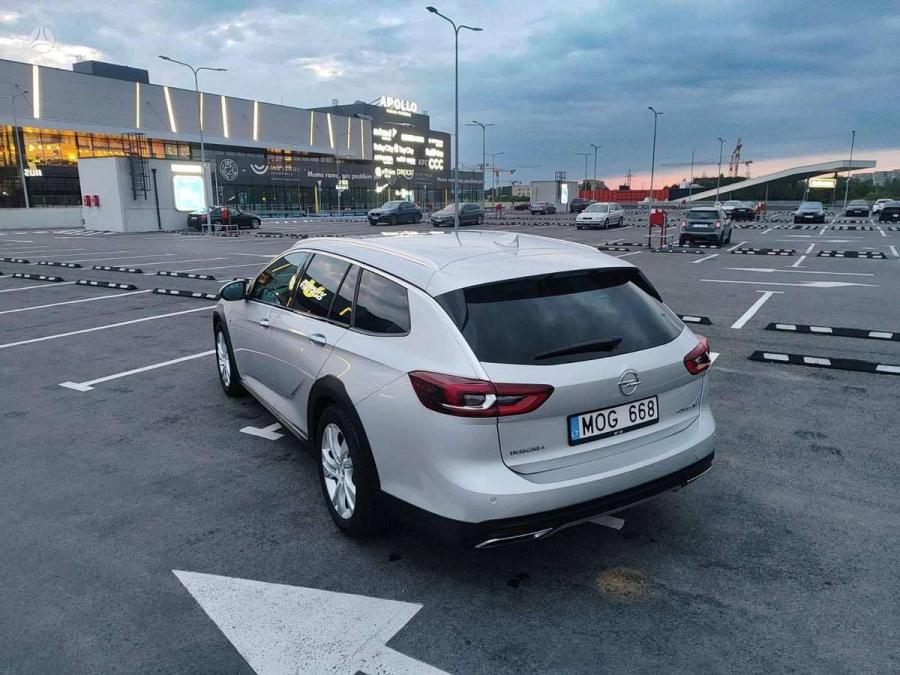 Grey Opel Insignia 2018 in Vilnius, with an engine capacity of 1.96 L and mileage of 240 thousand km for 7800 €, photo 13 on AUTOMOTO.COM.LV