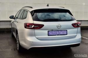 Grey Opel Insignia 2019 in Kretinga, with an engine capacity of 1.60 L and mileage of 148 thousand km for 9399 €, photo 8 on AUTOMOTO.COM.LV