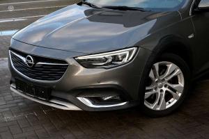 Grey Opel Insignia 2019 in Kretinga, with an engine capacity of 1.96 L and mileage of 228 thousand km for 11350 €, photo 4 on AUTOMOTO.COM.LV