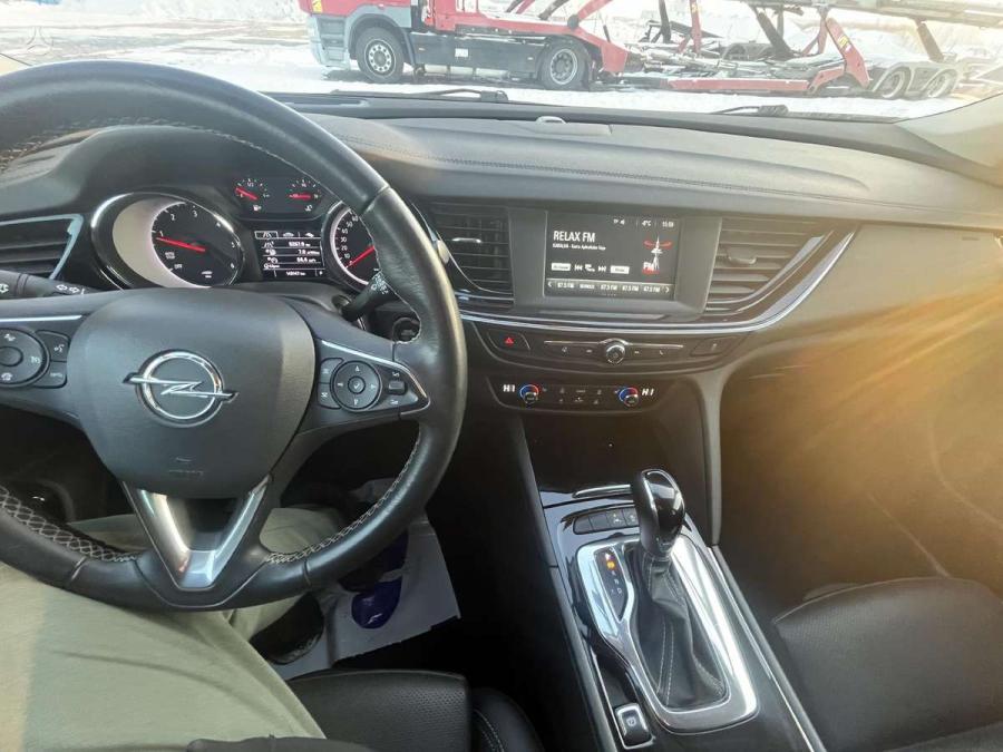 Grey Opel Insignia 2019 in Taurage, with an engine capacity of 1.60 L and mileage of 149 thousand km for 9000 €, photo 14 on AUTOMOTO.COM.LV