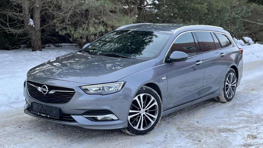 Grey Opel Insignia 2019 in Ukmerge, with an engine capacity of 1.96 L and mileage of 270 thousand km for 11200 €, photo 1 on AUTOMOTO.COM.LV