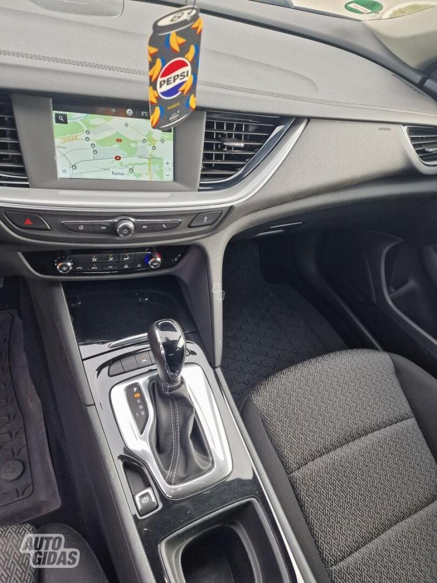 Grey Opel Insignia 2019 in Kaunas, with an engine capacity of 1.60 L and mileage of 205 thousand km for 8690 €, photo 16 on AUTOMOTO.COM.LV