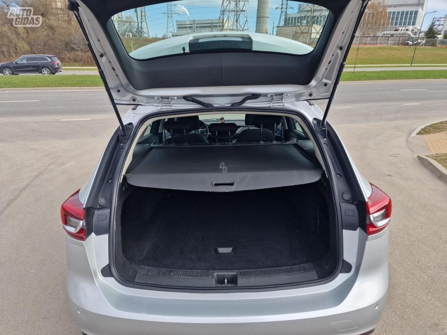 Grey Opel Insignia 2019 in Kaunas, with an engine capacity of 1.60 L and mileage of 205 thousand km for 7990 €, photo 26 on AUTOMOTO.COM.LV