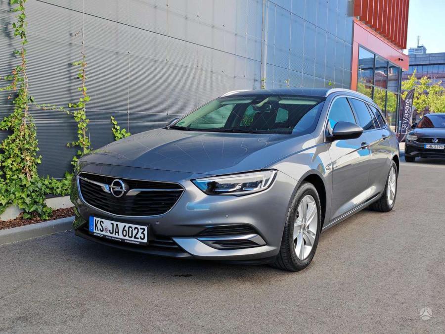 Grey Opel Insignia 2019 in Klaipeda, with an engine capacity of 1.96 L and mileage of 207 thousand km for 11950 €, photo 1 on AUTOMOTO.COM.LV