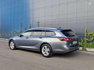 Grey Opel Insignia 2019 in Klaipeda, with an engine capacity of 1.96 L and mileage of 207 thousand km for 11950 €, photo 9 on AUTOMOTO.COM.LV