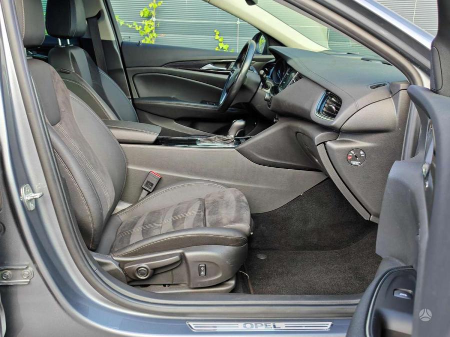 Grey Opel Insignia 2019 in Klaipeda, with an engine capacity of 1.96 L and mileage of 207 thousand km for 11950 €, photo 28 on AUTOMOTO.COM.LV