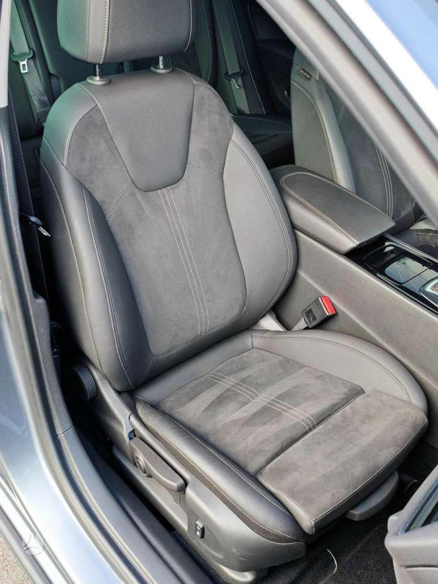 Grey Opel Insignia 2019 in Klaipeda, with an engine capacity of 1.96 L and mileage of 207 thousand km for 11950 €, photo 30 on AUTOMOTO.COM.LV