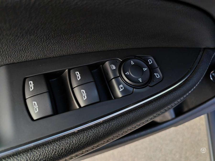 Grey Opel Insignia 2019 in Klaipeda, with an engine capacity of 1.96 L and mileage of 207 thousand km for 11950 €, photo 34 on AUTOMOTO.COM.LV