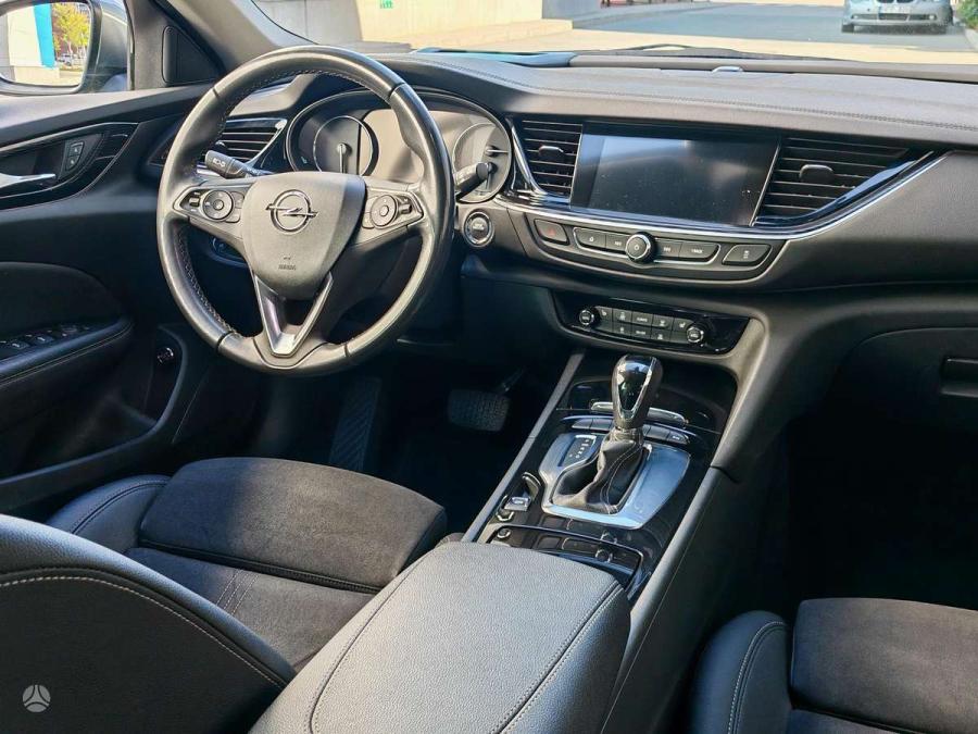 Grey Opel Insignia 2019 in Klaipeda, with an engine capacity of 1.96 L and mileage of 207 thousand km for 11950 €, photo 40 on AUTOMOTO.COM.LV