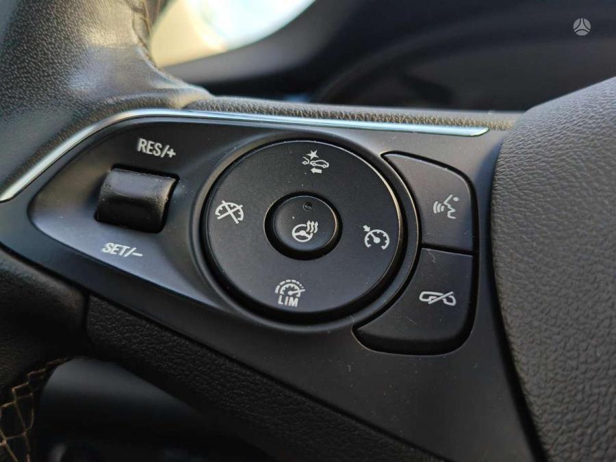 Grey Opel Insignia 2019 in Klaipeda, with an engine capacity of 1.96 L and mileage of 207 thousand km for 11950 €, photo 47 on AUTOMOTO.COM.LV
