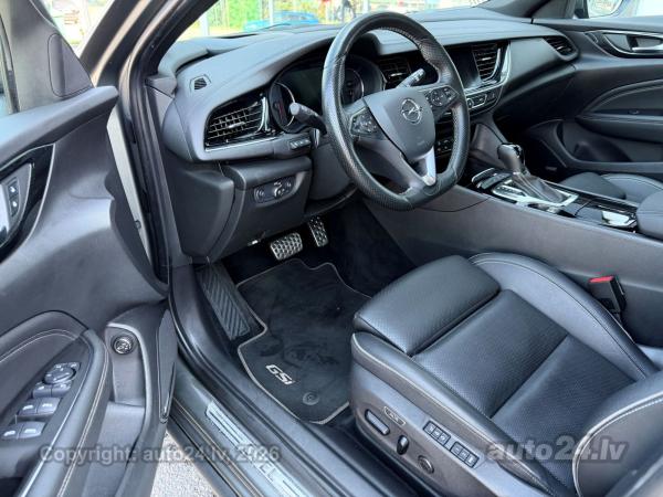 Grey Opel Insignia 2019 in Tallinn, with an engine capacity of 1.50 L and mileage of 104 thousand km for 15900 €, photo 7 on AUTOMOTO.COM.LV