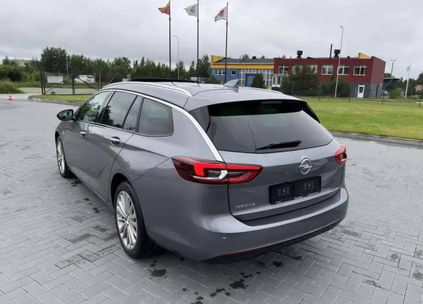 Grey Opel Insignia 2019 in Telschi, with an engine capacity of 1.60 L and mileage of 118 thousand km for 9290 €, photo 5 on AUTOMOTO.COM.LV