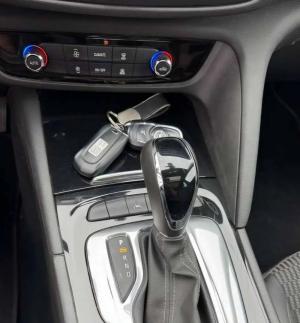 Pelēks Opel Insignia 2019 Telšiai, ar dzinēja tilpumu 1.60 L un nobraukumu 118 tūkst. km par 9290 €, foto 16 vietnē AUTOMOTO.COM.LV