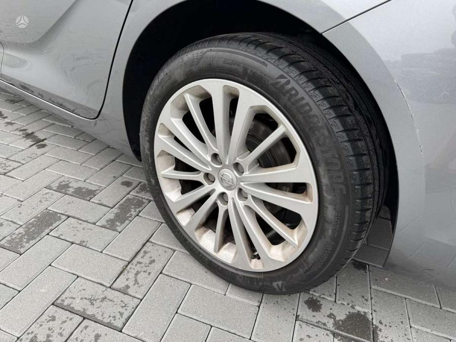 Pelēks Opel Insignia 2019 Telšiai, ar dzinēja tilpumu 1.60 L un nobraukumu 119 tūkst. km par 9300 €, foto 12 vietnē AUTOMOTO.COM.LV