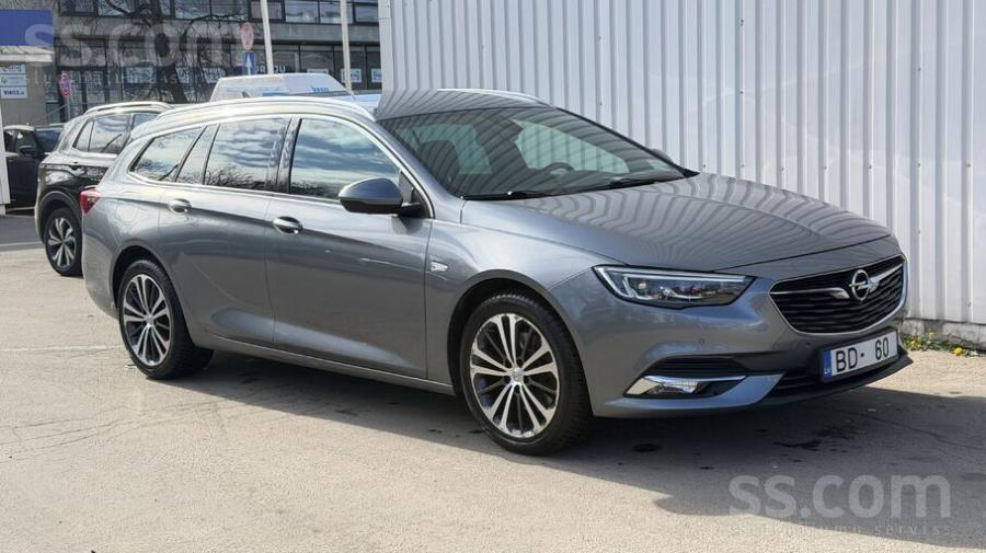Grey Opel Insignia 2019 in Riga, with an engine capacity of 2.00 L and mileage of 167 thousand km for 14000 €, photo 1 on AUTOMOTO.COM.LV
