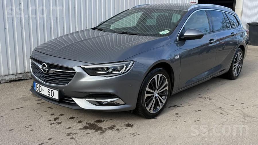 Grey Opel Insignia 2019 in Riga, with an engine capacity of 2.00 L and mileage of 167 thousand km for 14000 €, photo 3 on AUTOMOTO.COM.LV