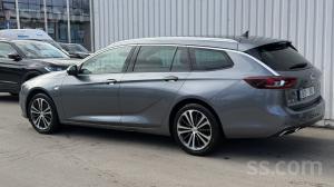 Grey Opel Insignia 2019 in Riga, with an engine capacity of 2.00 L and mileage of 167 thousand km for 14000 €, photo 4 on AUTOMOTO.COM.LV