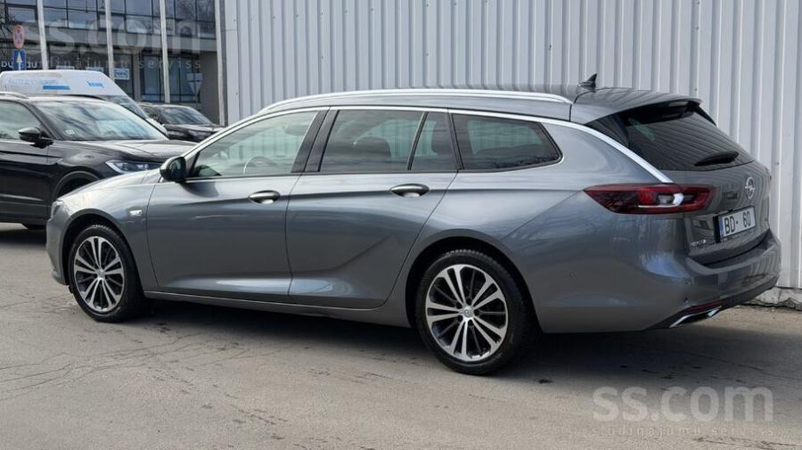 Grey Opel Insignia 2019 in Riga, with an engine capacity of 2.00 L and mileage of 167 thousand km for 14000 €, photo 4 on AUTOMOTO.COM.LV
